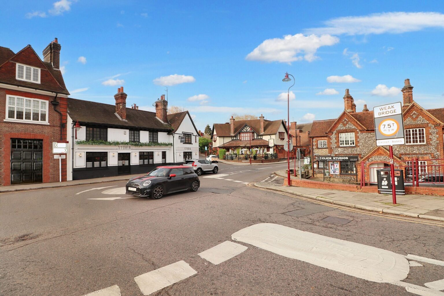 Radlett - Village Estates